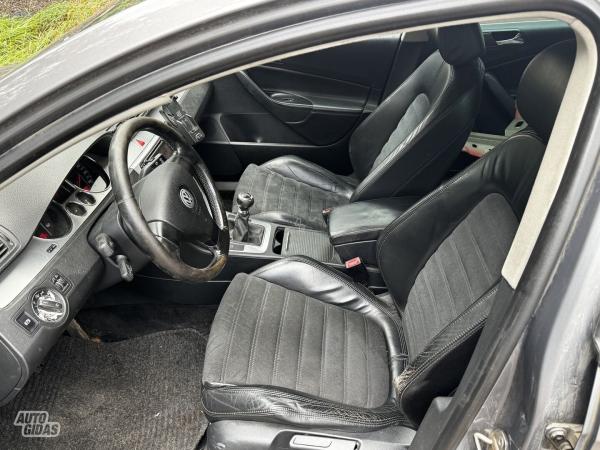 Volkswagen Passat 2006 in Siauliai, with an engine capacity of 2.00 L and mileage of 277 thousand km for 405 €, photo 8 on AUTOMOTO.COM.LV