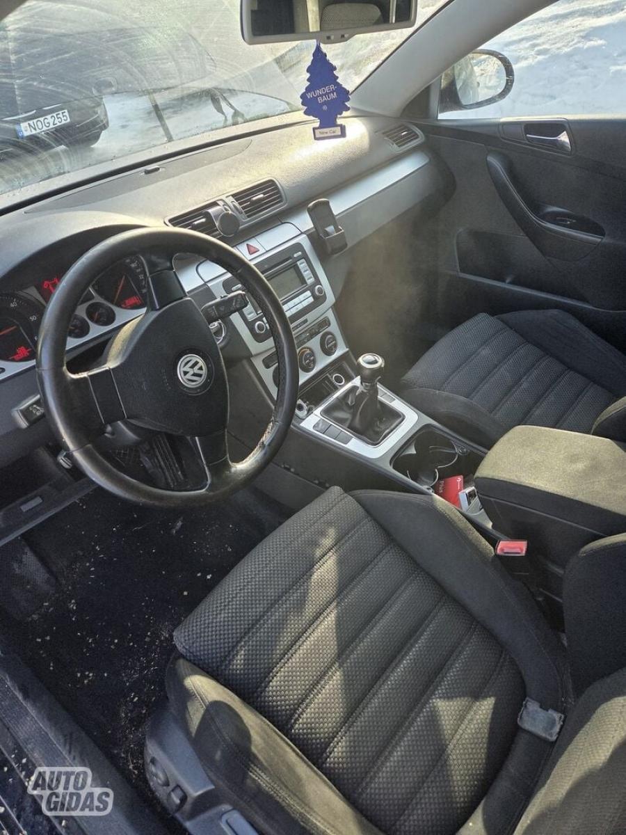 Volkswagen Passat 2007 Prienai, ar dzinēja tilpumu 2.00 L un nobraukumu 366 tūkst. km par 650 €, foto 5 vietnē AUTOMOTO.COM.LV