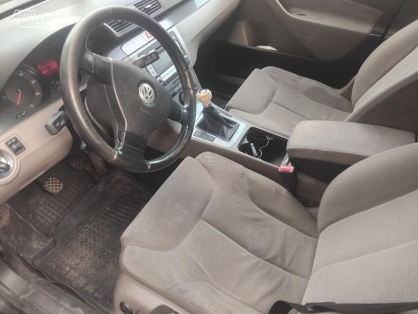 Volkswagen Passat 2007 Kauņa, ar dzinēja tilpumu 1.90 L un nobraukumu 329 tūkst. km par 1200 €, foto 7 vietnē AUTOMOTO.COM.LV