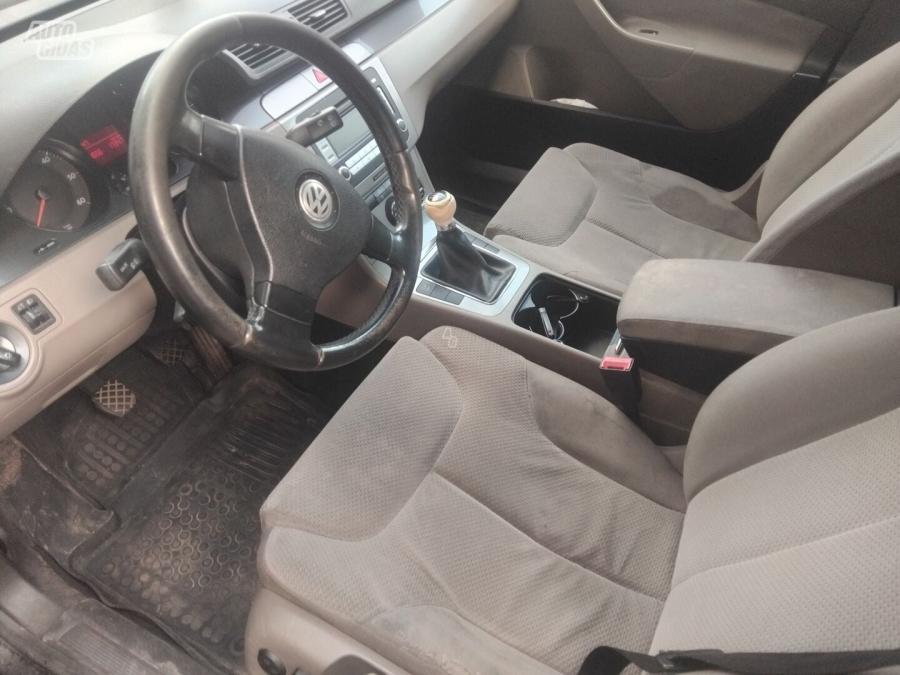 Volkswagen Passat 2007 Kauņa, ar dzinēja tilpumu 1.90 L un nobraukumu 329 tūkst. km par 1200 €, foto 8 vietnē AUTOMOTO.COM.LV
