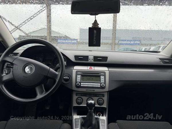 Volkswagen Passat 2007 in Tallinn, with an engine capacity of 2.00 L and mileage of 383 thousand km for 699 €, photo 5 on AUTOMOTO.COM.LV