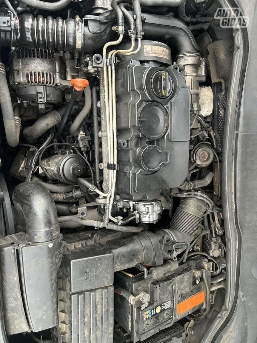 Volkswagen Passat 2007 Varėna, ar dzinēja tilpumu 2.00 L un nobraukumu 417 tūkst. km par 750 €, foto 7 vietnē AUTOMOTO.COM.LV