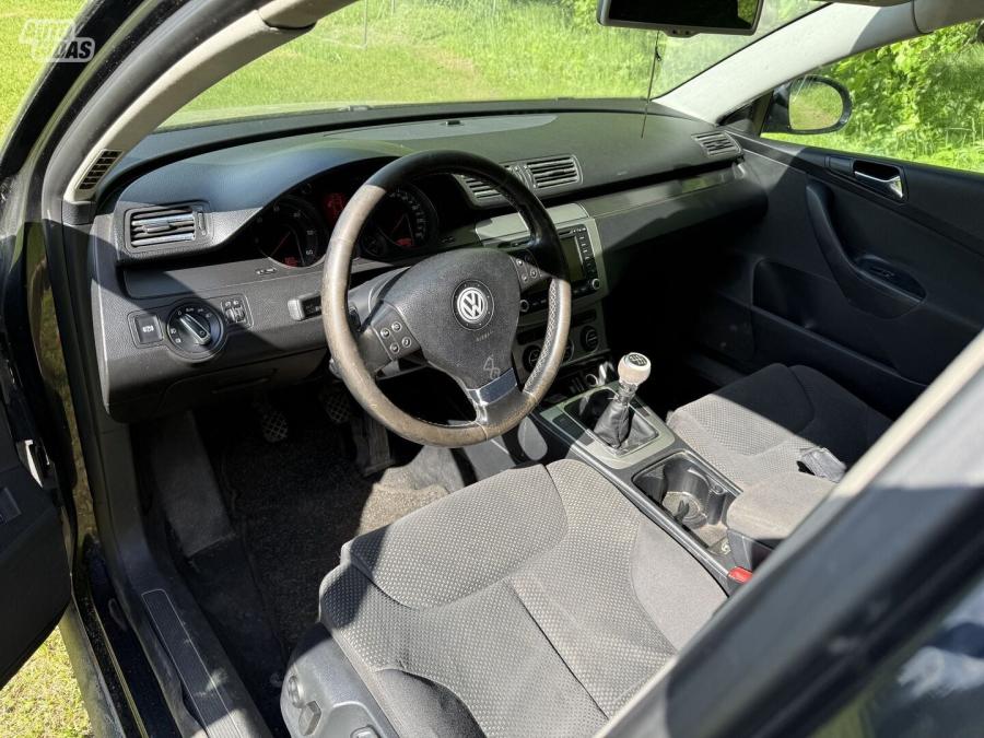 Volkswagen Passat 2007 in Vilnius, with an engine capacity of 1.90 L and mileage of 360 thousand km for 750 €, photo 9 on AUTOMOTO.COM.LV