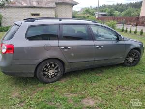 Volkswagen Passat 2007 in Panevezys, with an engine capacity of 1.90 L and mileage of 334 thousand km for 1000 €, photo 7 on AUTOMOTO.COM.LV