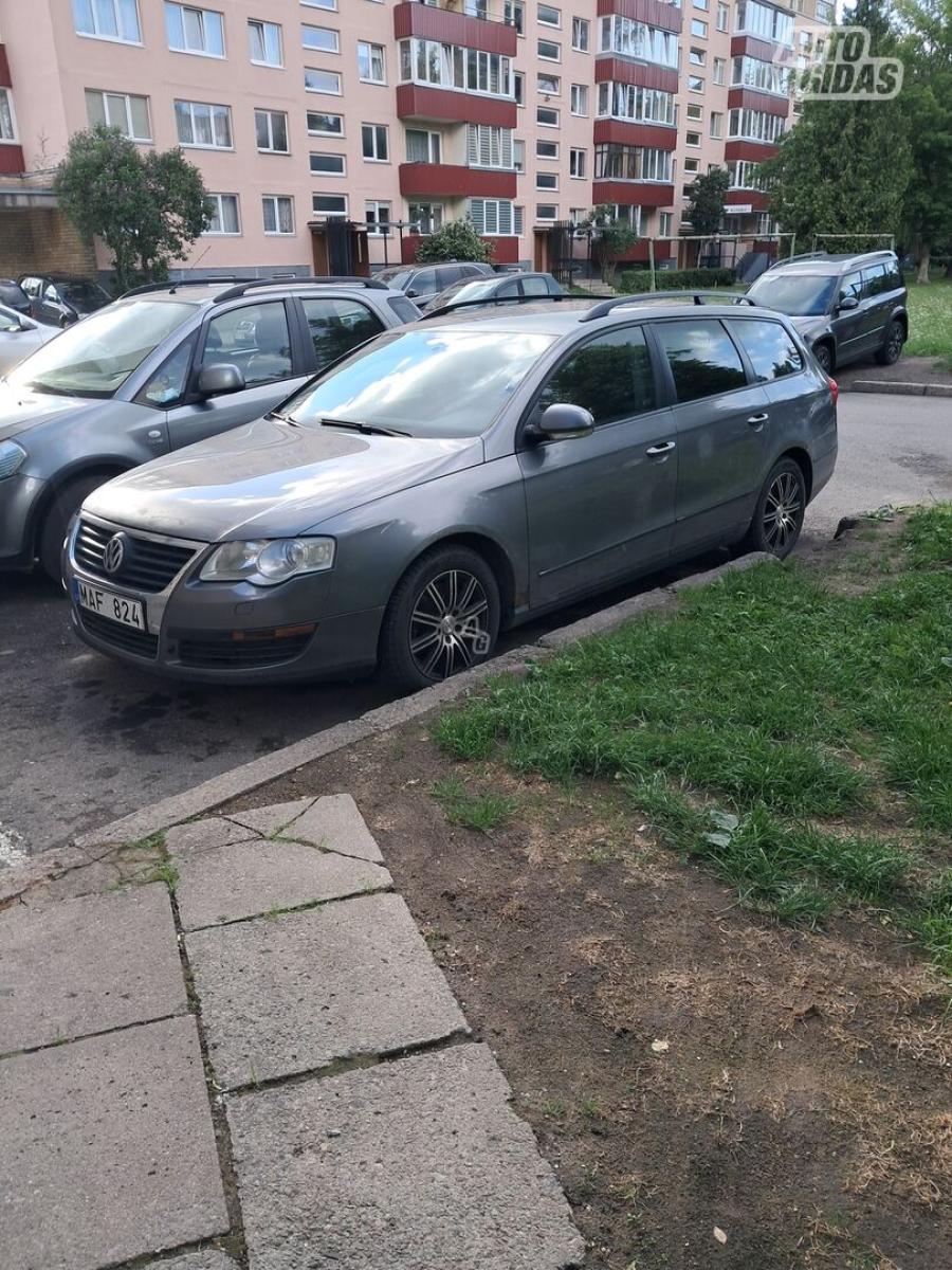 Volkswagen Passat 2007 in Panevezys, with an engine capacity of 1.90 L and mileage of 334 thousand km for 1000 €, photo 14 on AUTOMOTO.COM.LV