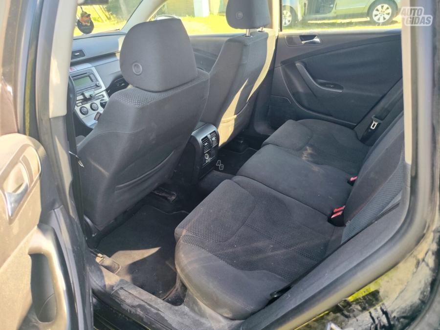 Volkswagen Passat 2007 Skuodas, ar dzinēja tilpumu 19.00 L un nobraukumu 400 tūkst. km par 800 €, foto 10 vietnē AUTOMOTO.COM.LV