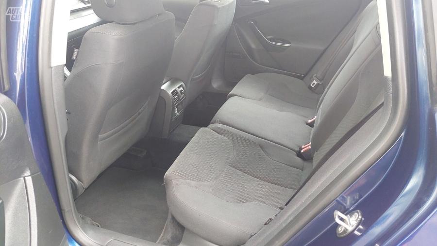Volkswagen Passat 2007 in Alytus, with an engine capacity of 1.90 L and mileage of 386 thousand km for 1850 €, photo 12 on AUTOMOTO.COM.LV