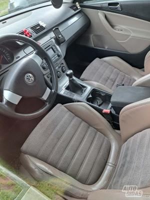 Volkswagen Passat 2007 in Kaunas, with an engine capacity of 2.00 L and mileage of 348 thousand km for 1000 €, photo 6 on AUTOMOTO.COM.LV