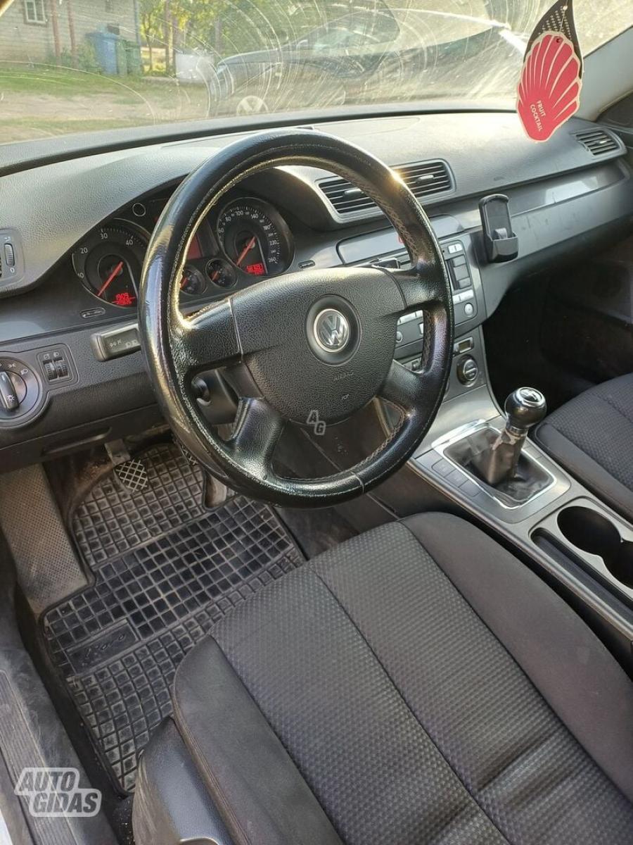 Volkswagen Passat 2007 Jonava, ar dzinēja tilpumu 1.90 L un nobraukumu 580 tūkst. km par 800 €, foto 8 vietnē AUTOMOTO.COM.LV