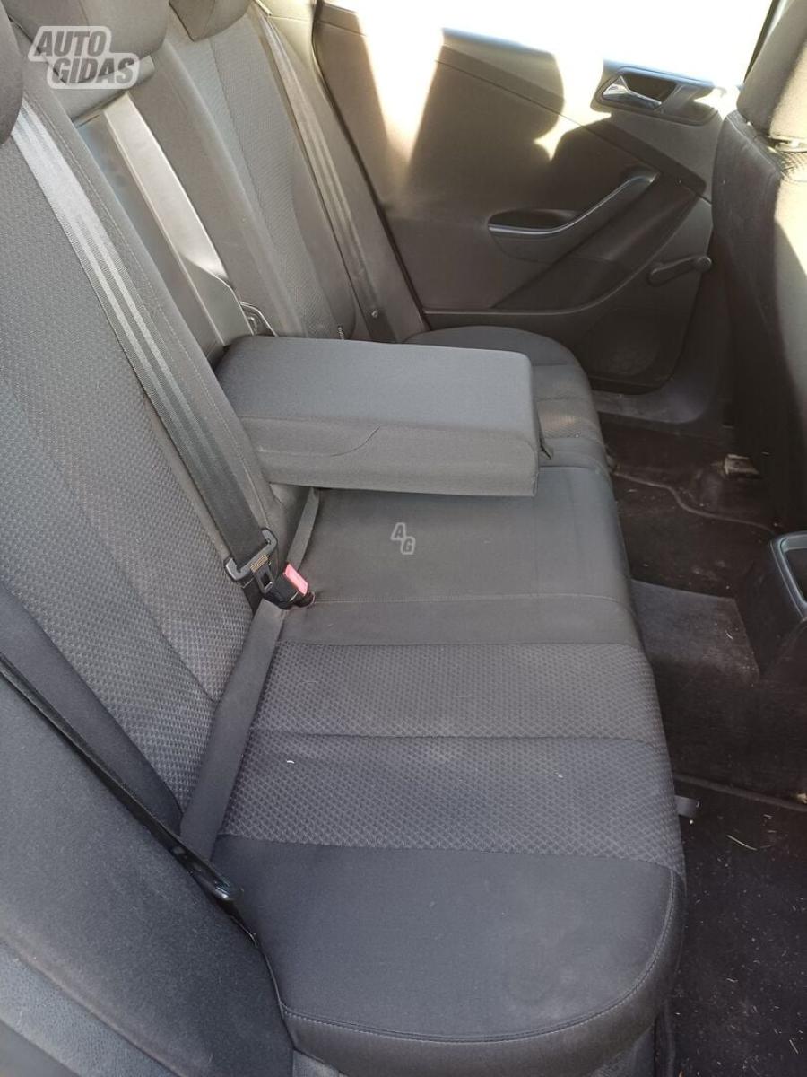 Volkswagen Passat 2007 Jonava, ar dzinēja tilpumu 1.90 L un nobraukumu 580 tūkst. km par 800 €, foto 10 vietnē AUTOMOTO.COM.LV