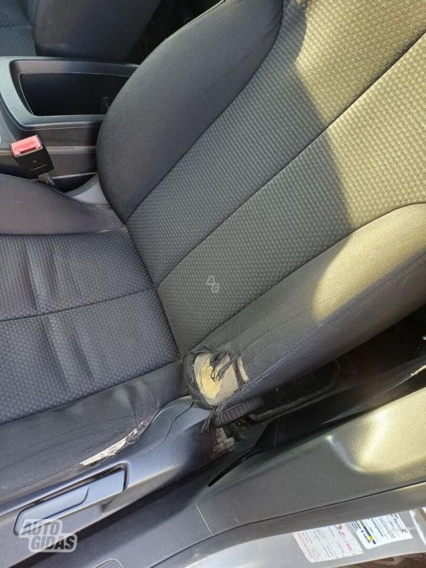 Volkswagen Passat 2007 in Jonava, with an engine capacity of 1.90 L and mileage of 580 thousand km for 800 €, photo 10 on AUTOMOTO.COM.LV