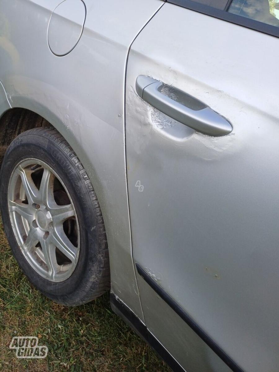 Volkswagen Passat 2007 Jonava, ar dzinēja tilpumu 1.90 L un nobraukumu 580 tūkst. km par 800 €, foto 13 vietnē AUTOMOTO.COM.LV