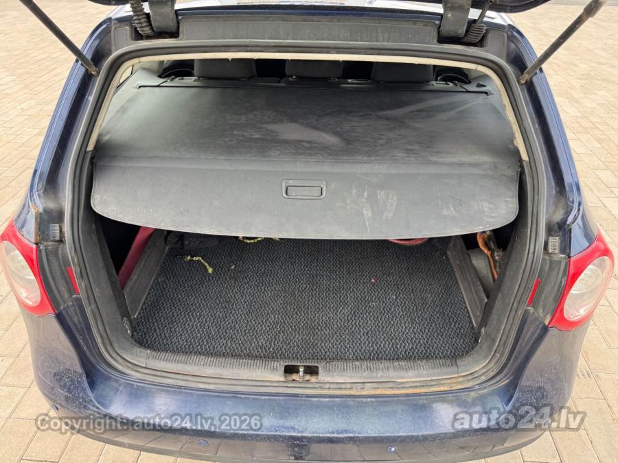 Volkswagen Passat 2007 in Tartu, with an engine capacity of 2.00 L and mileage of 377 thousand km for 1600 €, photo 14 on AUTOMOTO.COM.LV