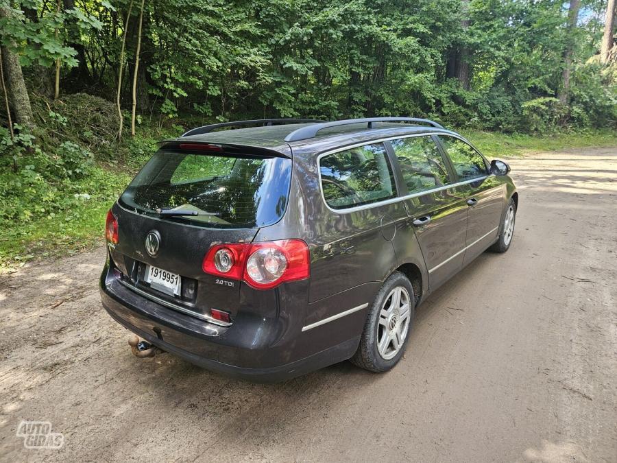 Volkswagen Passat 2007 in Prienai, with an engine capacity of 2.00 L and mileage of 312 thousand km for 1000 €, photo 9 on AUTOMOTO.COM.LV