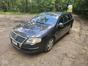 Volkswagen Passat 2007 in Prienai, with an engine capacity of 2.00 L and mileage of 312 thousand km for 1000 €, photo 14 on AUTOMOTO.COM.LV