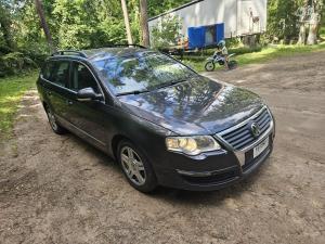 Volkswagen Passat 2007 in Prienai, with an engine capacity of 2.00 L and mileage of 300 thousand km for 1000 €, photo 3 on AUTOMOTO.COM.LV