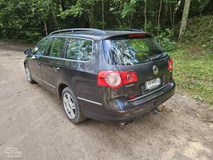 Volkswagen Passat 2007 in Prienai, with an engine capacity of 2.00 L and mileage of 300 thousand km for 1000 €, photo 4 on AUTOMOTO.COM.LV