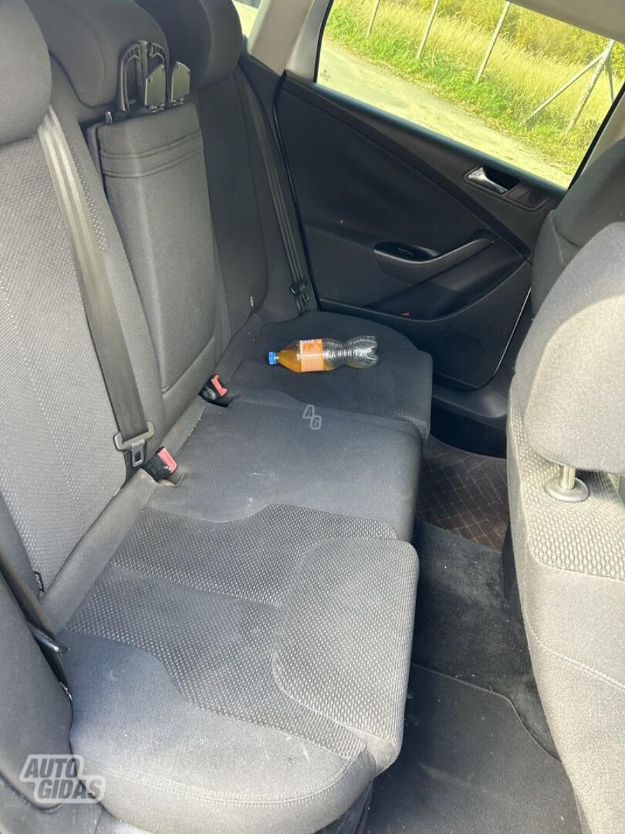 Volkswagen Passat 2007 Kauņa, ar dzinēja tilpumu 2.00 L un nobraukumu 355 tūkst. km par 1300 €, foto 14 vietnē AUTOMOTO.COM.LV