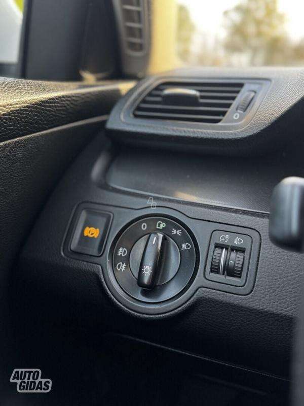Volkswagen Passat 2007 Klaipėda vietnē Volkswagen Passat 2007 Klaipėda, ar dzinēja tilpumu 1.90 L un nobraukumu 340 tūkst. km par 2300 €, foto 10 vietnē AUTOMOTO.COM.LV
