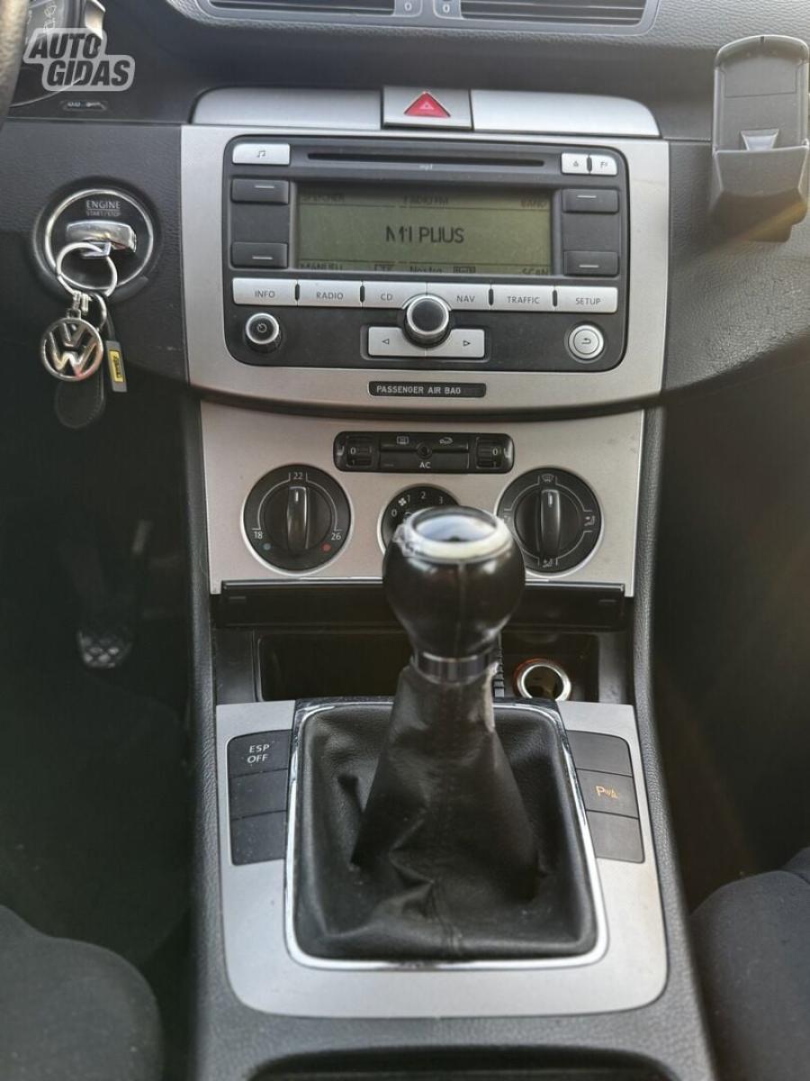 Volkswagen Passat 2007 Klaipėda, ar dzinēja tilpumu 1.90 L un nobraukumu 340 tūkst. km par 2300 €, foto 15 vietnē AUTOMOTO.COM.LV