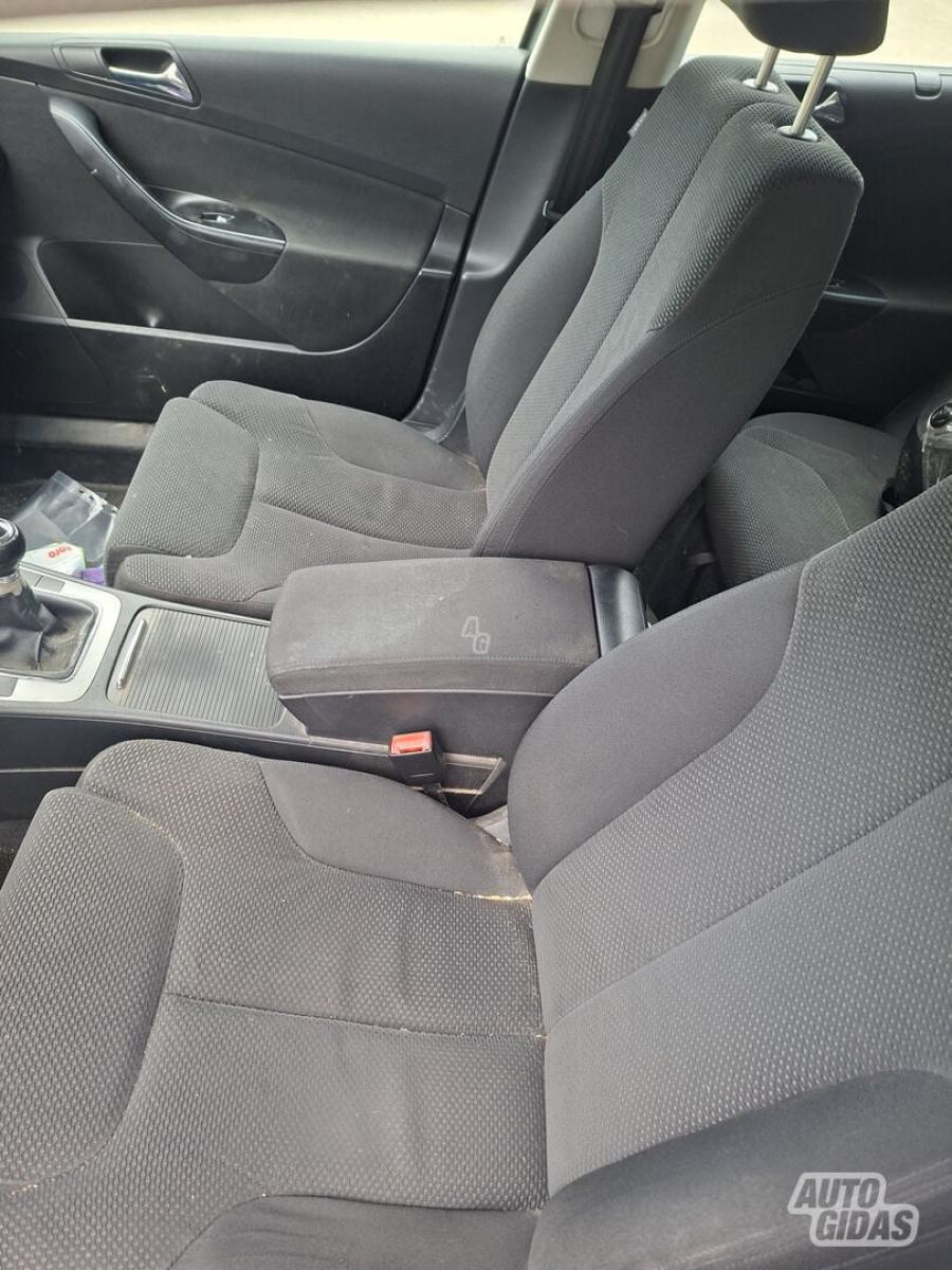 Volkswagen Passat 2007 Jurbarkas, ar dzinēja tilpumu 2.00 L un nobraukumu 385 tūkst. km par 1400 €, foto 8 vietnē AUTOMOTO.COM.LV