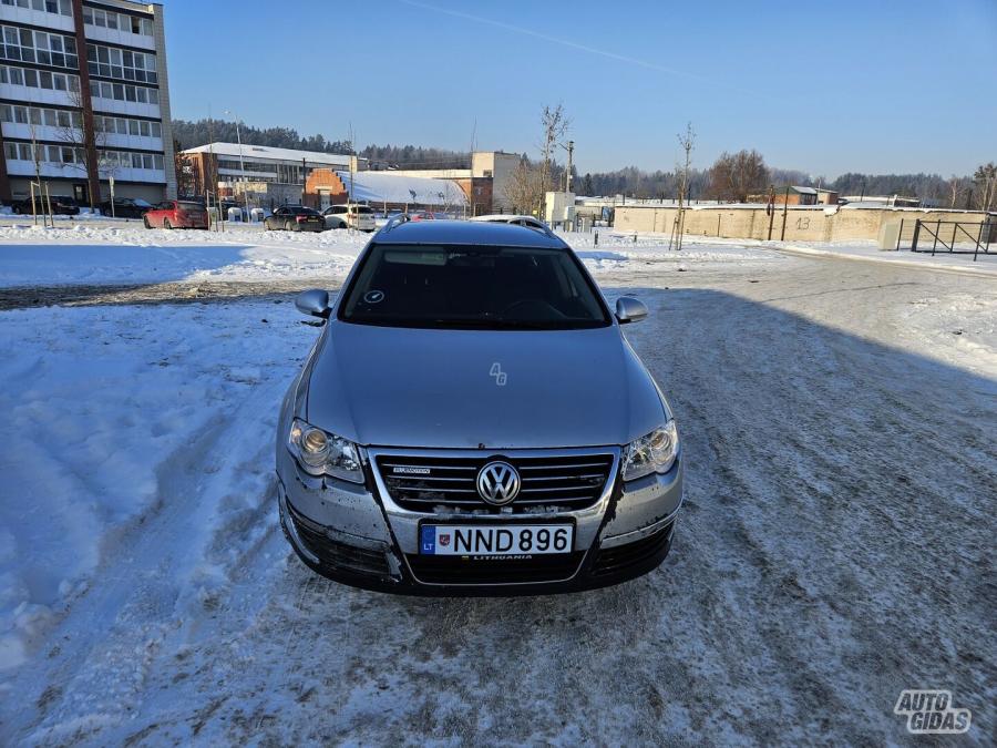 Volkswagen Passat 2008 in Prienai, with an engine capacity of 1.90 L and mileage of 415 thousand km for 1350 €, photo 11 on AUTOMOTO.COM.LV