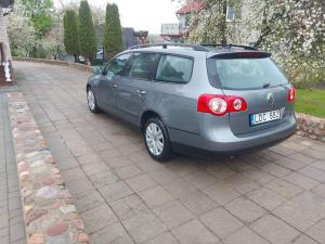 Volkswagen Passat 2008 in Vilnius, with an engine capacity of 1.90 L and mileage of 284 thousand km for 1750 €, photo 4 on AUTOMOTO.COM.LV