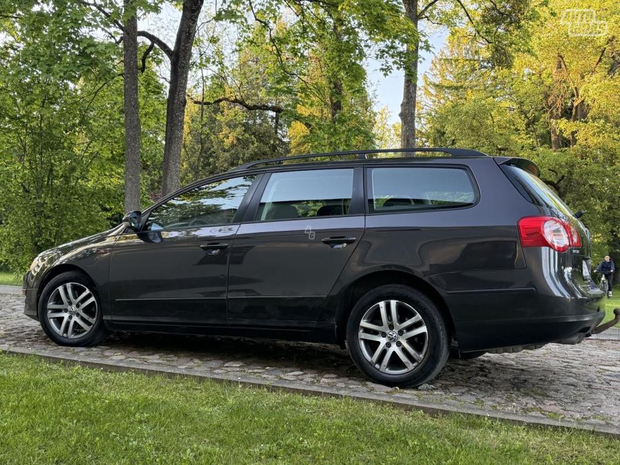 Volkswagen Passat 2008 in Kaunas, with an engine capacity of 2.00 L and mileage of 366 thousand km for 1750 €, photo 1 on AUTOMOTO.COM.LV