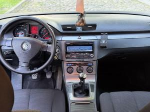 Volkswagen Passat 2008 in Kaunas, with an engine capacity of 2.00 L and mileage of 366 thousand km for 1750 €, photo 12 on AUTOMOTO.COM.LV