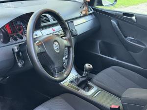 Volkswagen Passat 2008 in Kaunas, with an engine capacity of 2.00 L and mileage of 366 thousand km for 1750 €, photo 14 on AUTOMOTO.COM.LV