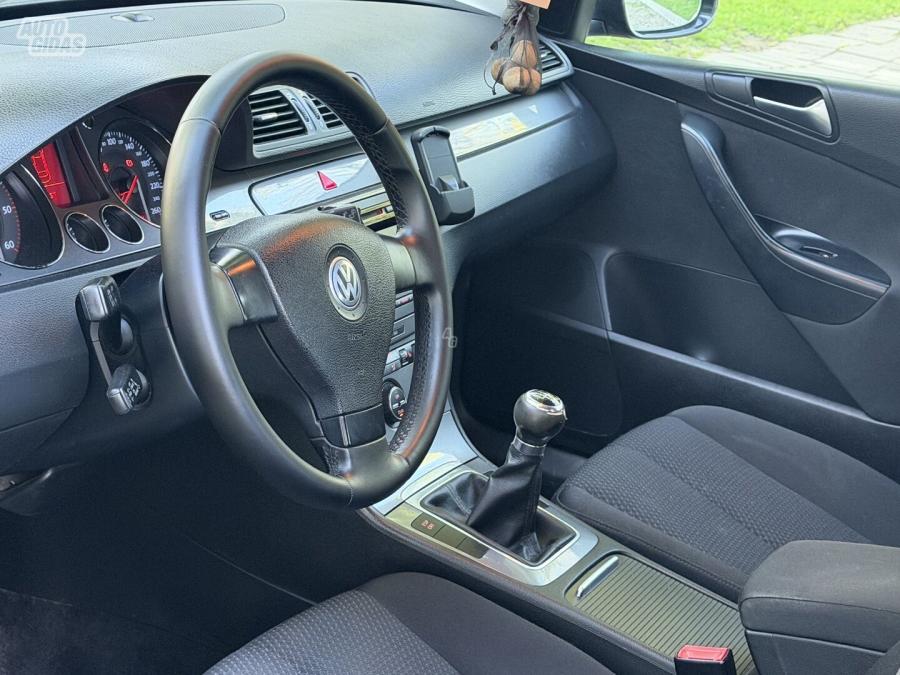 Volkswagen Passat 2008 in Kaunas, with an engine capacity of 2.00 L and mileage of 366 thousand km for 1750 €, photo 14 on AUTOMOTO.COM.LV