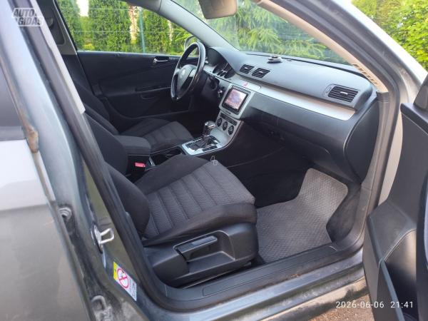 Volkswagen Passat 2008 in Kaunas, with an engine capacity of 2.00 L and mileage of 369 thousand km for 2400 €, photo 9 on AUTOMOTO.COM.LV