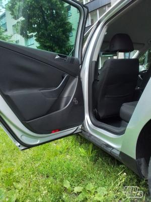 Volkswagen Passat 2008 in Marijampole, with an engine capacity of 2.00 L and mileage of 271 thousand km for 2600 €, photo 6 on AUTOMOTO.COM.LV