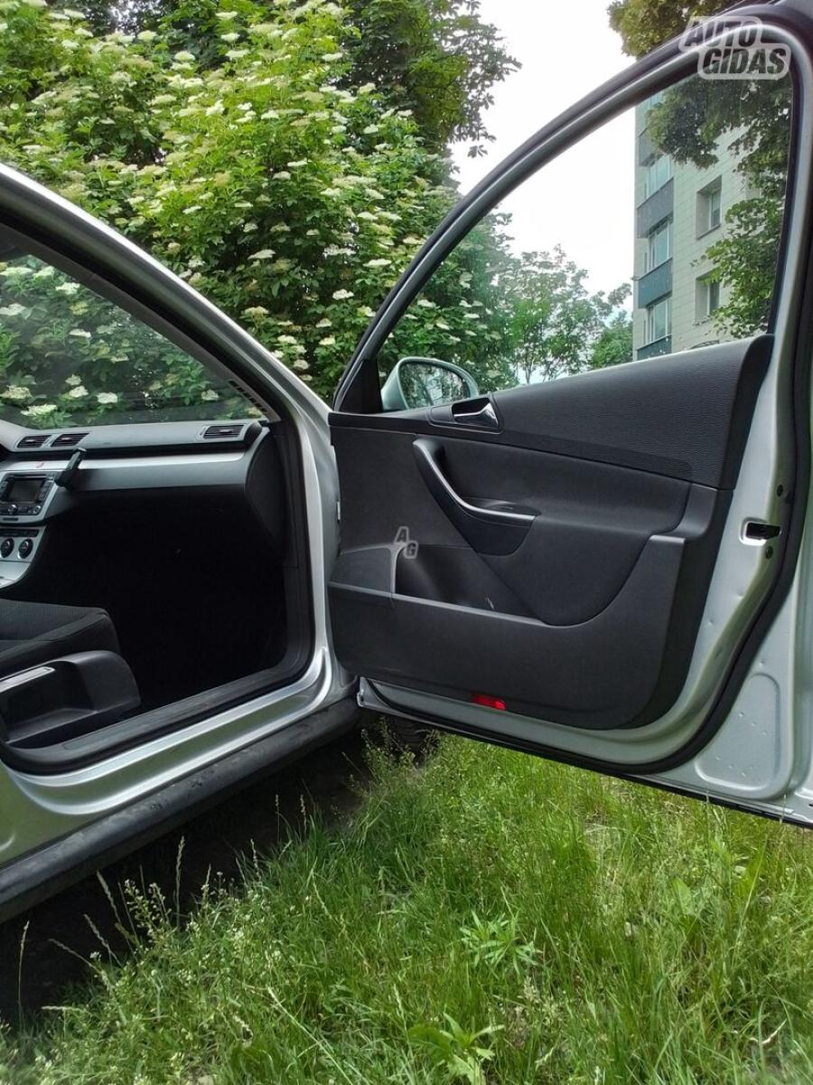 Volkswagen Passat 2008 in Marijampole, with an engine capacity of 2.00 L and mileage of 271 thousand km for 2600 €, photo 9 on AUTOMOTO.COM.LV
