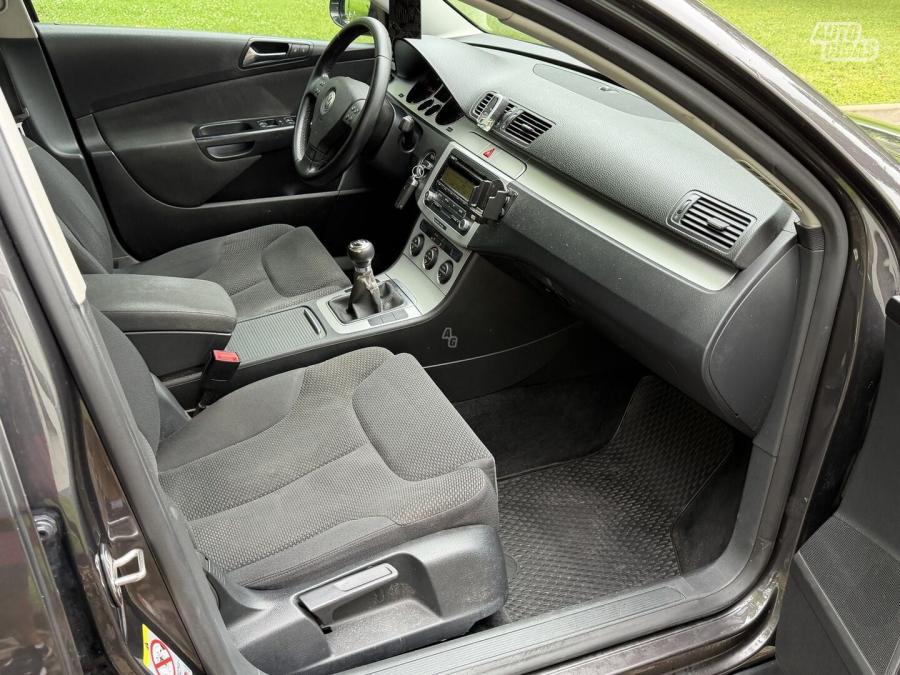 Volkswagen Passat 2008 Kauņa, ar dzinēja tilpumu 1.90 L un nobraukumu 381 tūkst. km par 1699 €, foto 21 vietnē AUTOMOTO.COM.LV