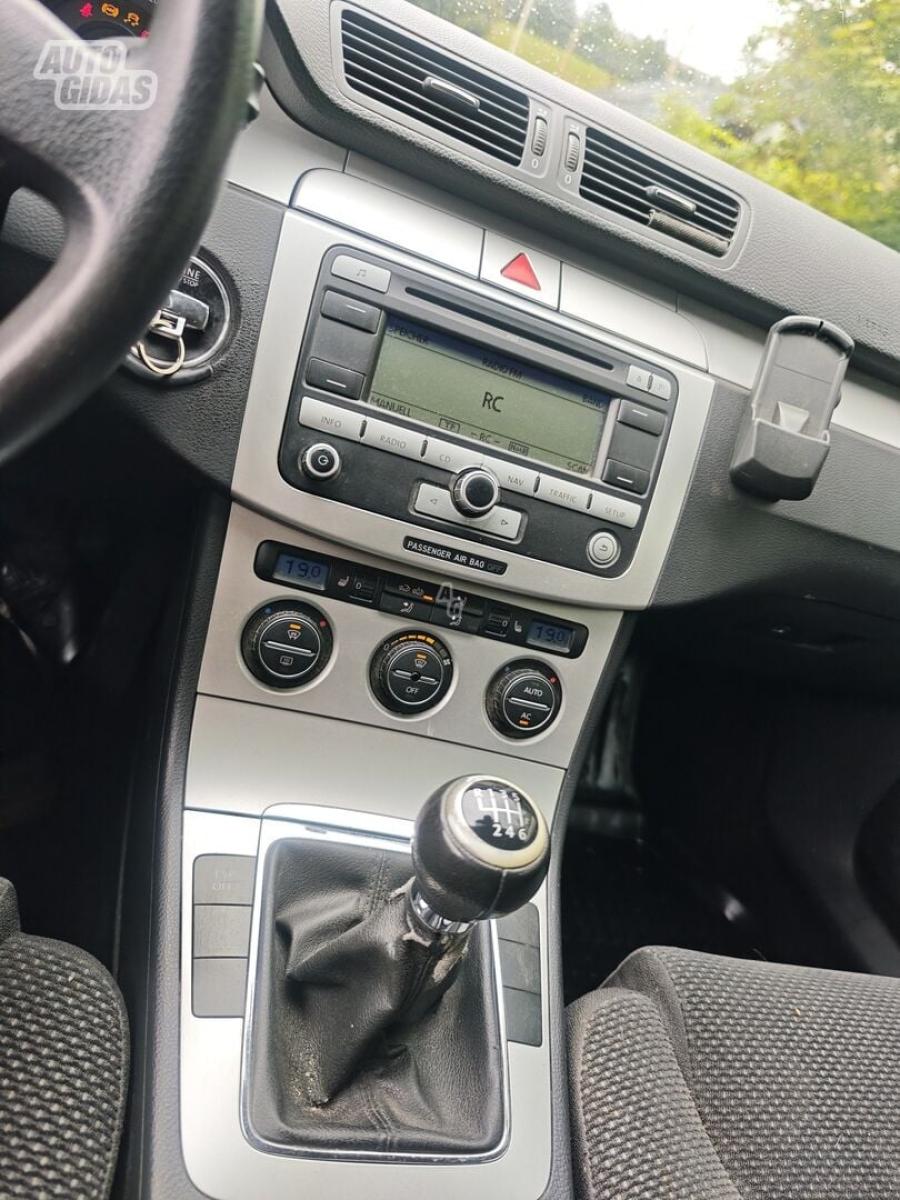 Volkswagen Passat 2008 in Vilnius, with an engine capacity of 2.00 L and mileage of 361 thousand km for 790 €, photo 8 on AUTOMOTO.COM.LV