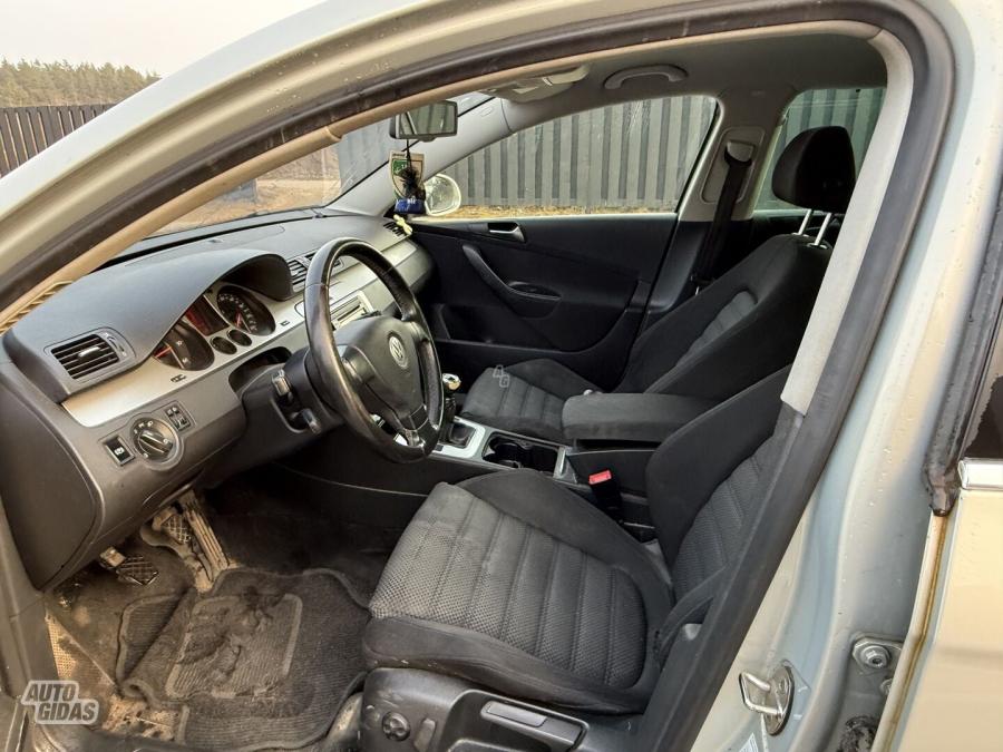 Volkswagen Passat 2008 Viļņa, ar dzinēja tilpumu 2.00 L un nobraukumu 321 tūkst. km par 1400 €, foto 7 vietnē AUTOMOTO.COM.LV