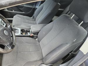 Volkswagen Passat 2008 in Prienai, with an engine capacity of 2.00 L and mileage of 400 thousand km for 888 €, photo 13 on AUTOMOTO.COM.LV