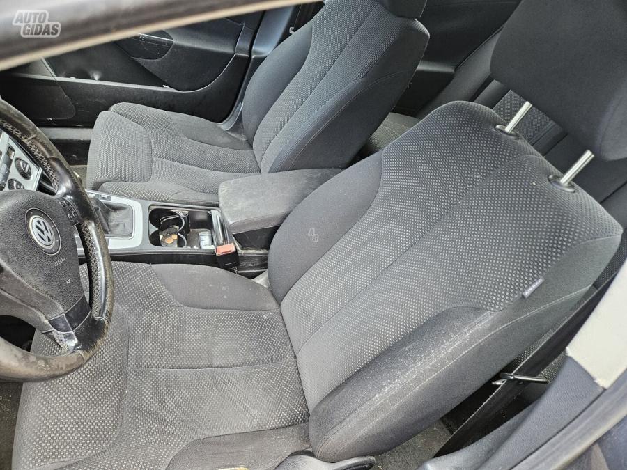 Volkswagen Passat 2008 in Prienai, with an engine capacity of 2.00 L and mileage of 400 thousand km for 888 €, photo 13 on AUTOMOTO.COM.LV