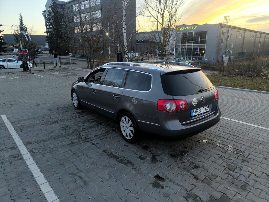 Volkswagen Passat 2009 in Kaunas, with an engine capacity of 2.00 L and mileage of 257 thousand km for 1159 €, photo 2 on AUTOMOTO.COM.LV
