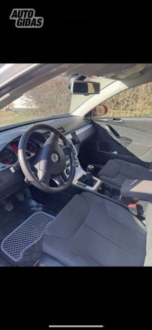 Volkswagen Passat 2009 in Vilkaviskis, with an engine capacity of 2.00 L and mileage of 214 thousand km for 2900 €, photo 12 on AUTOMOTO.COM.LV