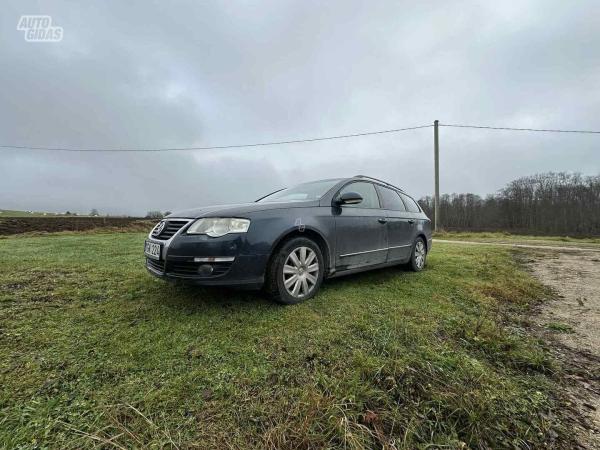 Volkswagen Passat 2009 in Silale, with an engine capacity of 2.00 L and mileage of 300 thousand km for 650 €, photo 4 on AUTOMOTO.COM.LV