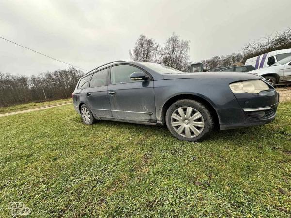 Volkswagen Passat 2009 in Silale, with an engine capacity of 2.00 L and mileage of 300 thousand km for 650 €, photo 5 on AUTOMOTO.COM.LV