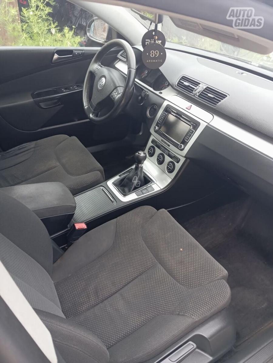 Volkswagen Passat 2009 Kazlų Rūda, ar dzinēja tilpumu 2.00 L un nobraukumu 344 tūkst. km par 1370 €, foto 12 vietnē AUTOMOTO.COM.LV
