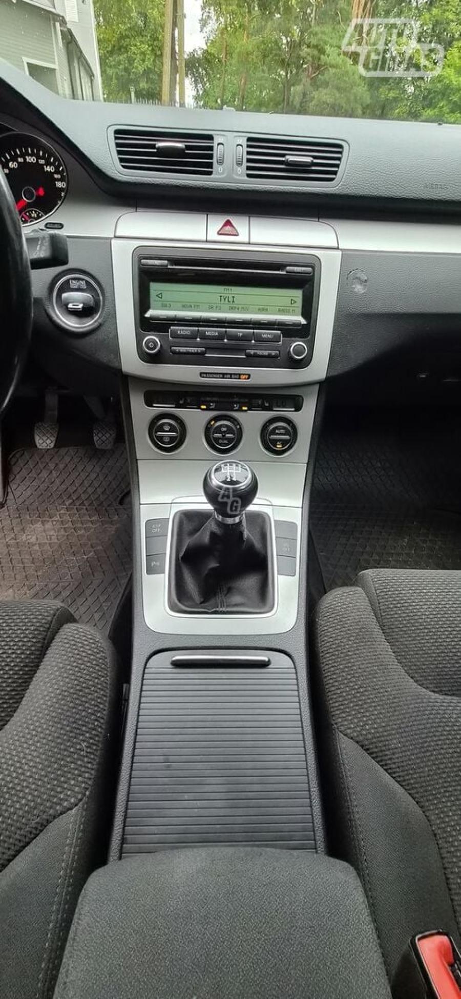 Volkswagen Passat 2009 Lazdijai, ar dzinēja tilpumu 2.00 L un nobraukumu 365 tūkst. km par 1200 €, foto 14 vietnē AUTOMOTO.COM.LV