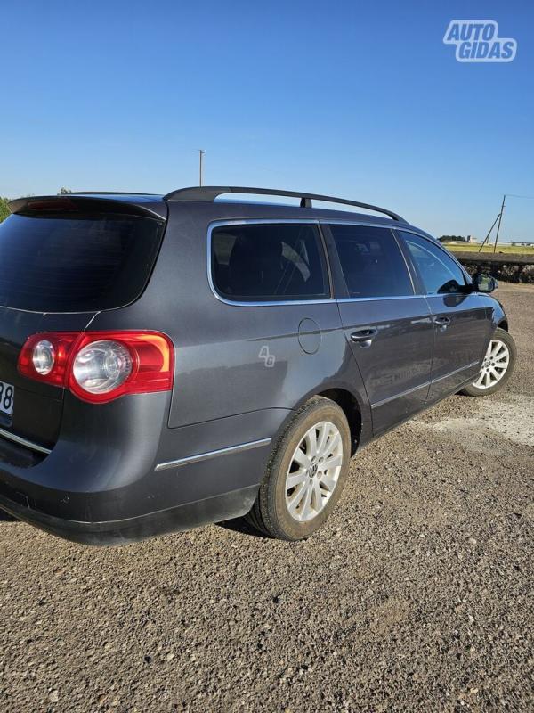 Фольксваген Пассат 2009 в Расейняй на AUTOMOTO.COM.LV Фольксваген Пассат 2009 в Расейняй, объемом двигателя 2.00 л и пробегом 300 тыс. км за 2500 €, фото 6 на AUTOMOTO.COM.LV