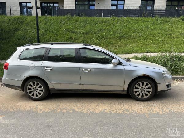 Volkswagen Passat 2009 in Vilnius, with an engine capacity of 2.00 L and mileage of 396 thousand km for 999 €, photo 3 on AUTOMOTO.COM.LV