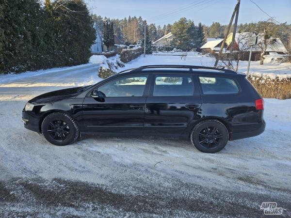 Volkswagen Passat 2010 Prienai, ar dzinēja tilpumu 1.60 L un nobraukumu 318 tūkst. km par 1750 €, foto 4 vietnē AUTOMOTO.COM.LV