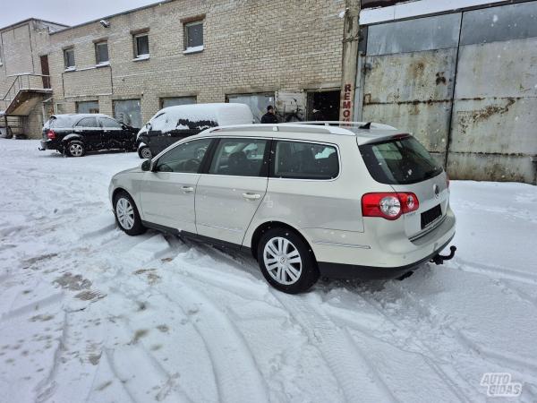 Volkswagen Passat 2010 in Siauliai, with an engine capacity of 18.00 L and mileage of 237 thousand km for 3299 €, photo 5 on AUTOMOTO.COM.LV