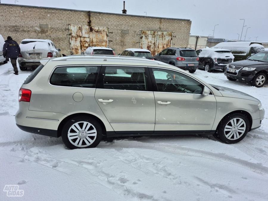 Volkswagen Passat 2010 in Siauliai, with an engine capacity of 18.00 L and mileage of 237 thousand km for 3299 €, photo 8 on AUTOMOTO.COM.LV